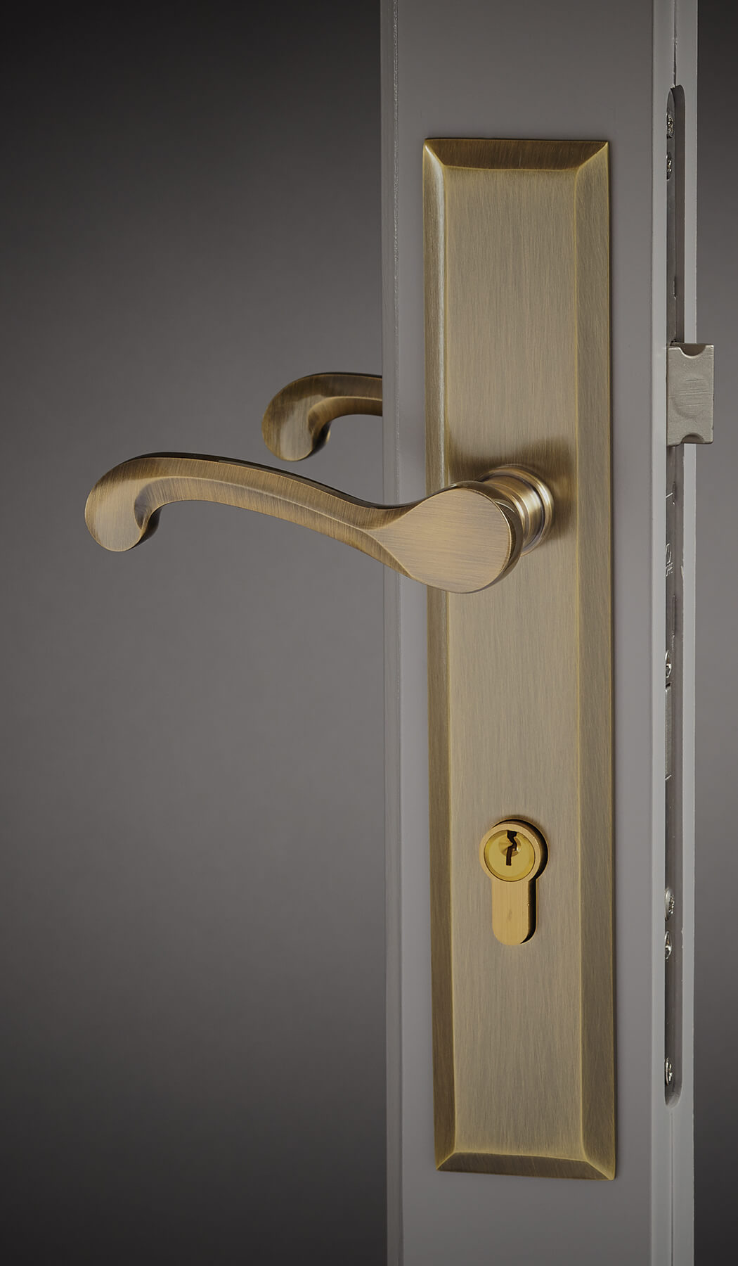 Features & Updates | April 2017 | Baldwin for Elegant Entrances | Kolbe ...